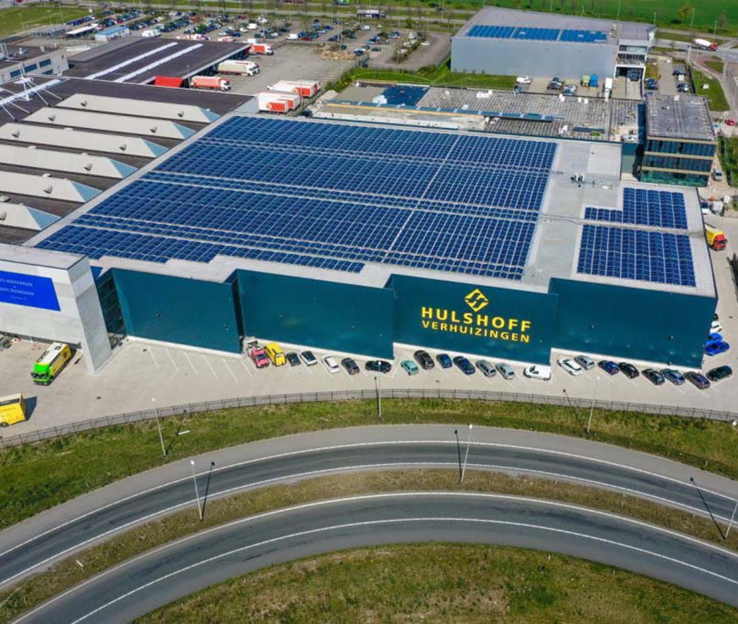 Hulshoff energetisch zelfvoorzienend dankzij geïntegreerde aanpak - Equans