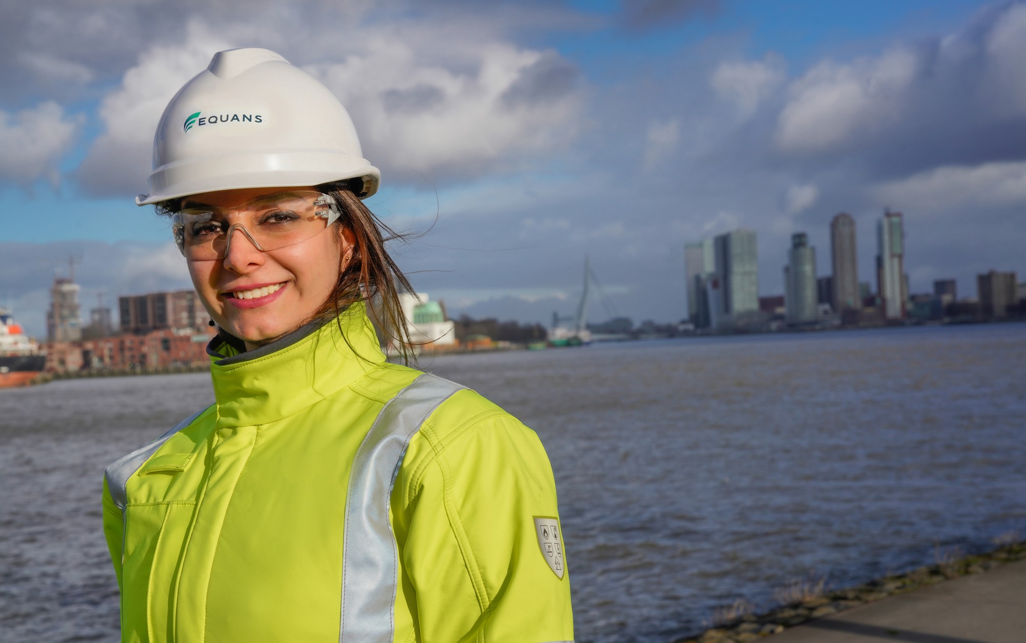 Maak kennis met Farzaneh, onze Senior Projectleider - Equans